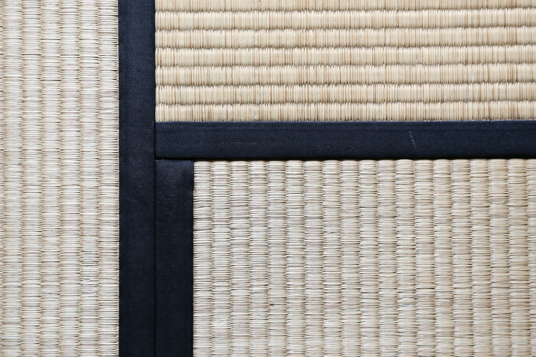Japanese Tatami Rug Background with three Tatamis Joining | 大徳屋